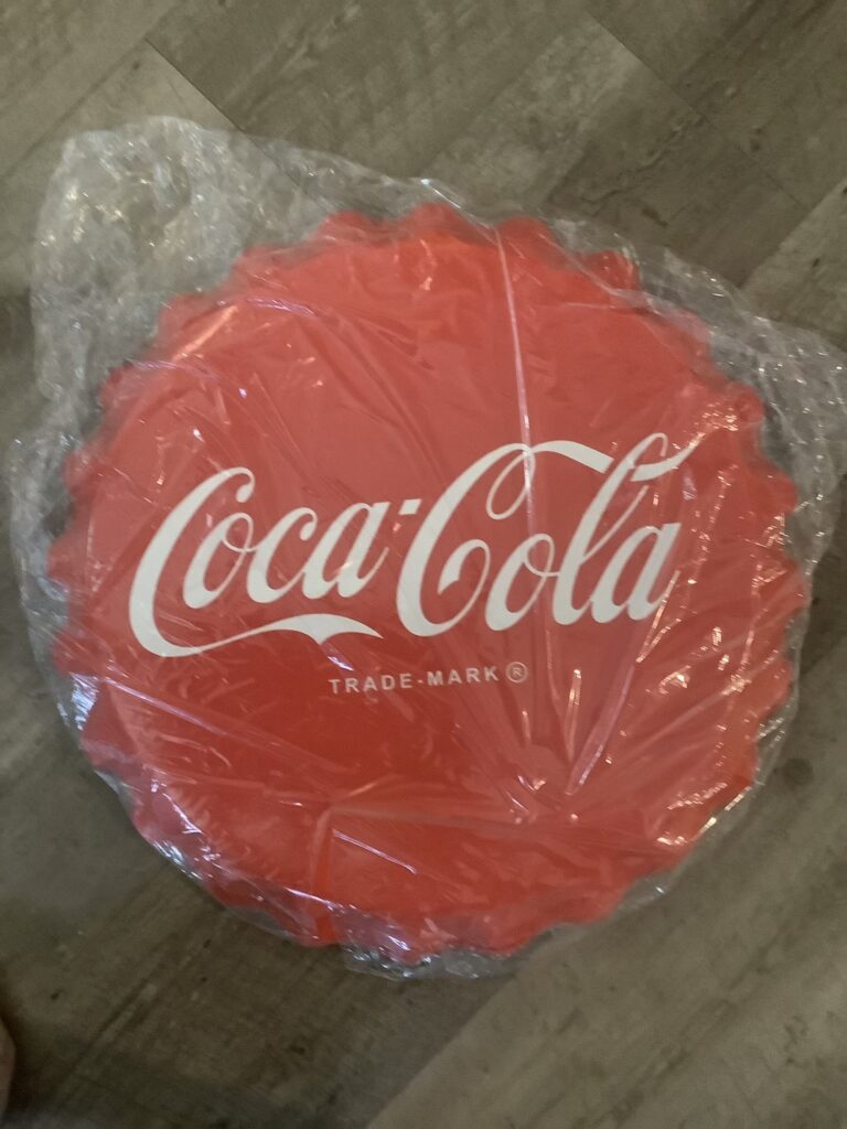 Classic Coke Bottle Cap – Metal Signs