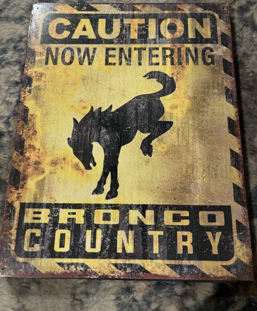 Ford-Bronco Country – Metal Signs